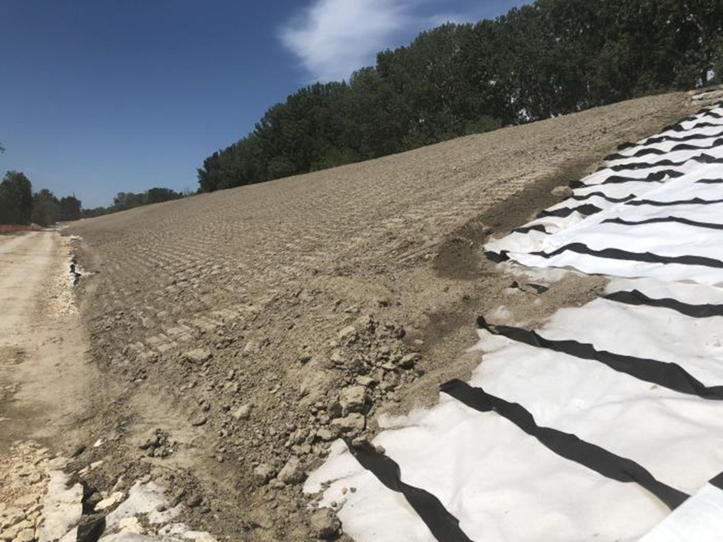 Stabilization of slope covering - Terageos